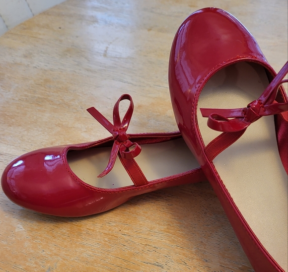 Shoes | Red Shiny Slip On Flats Shoes | Poshmark